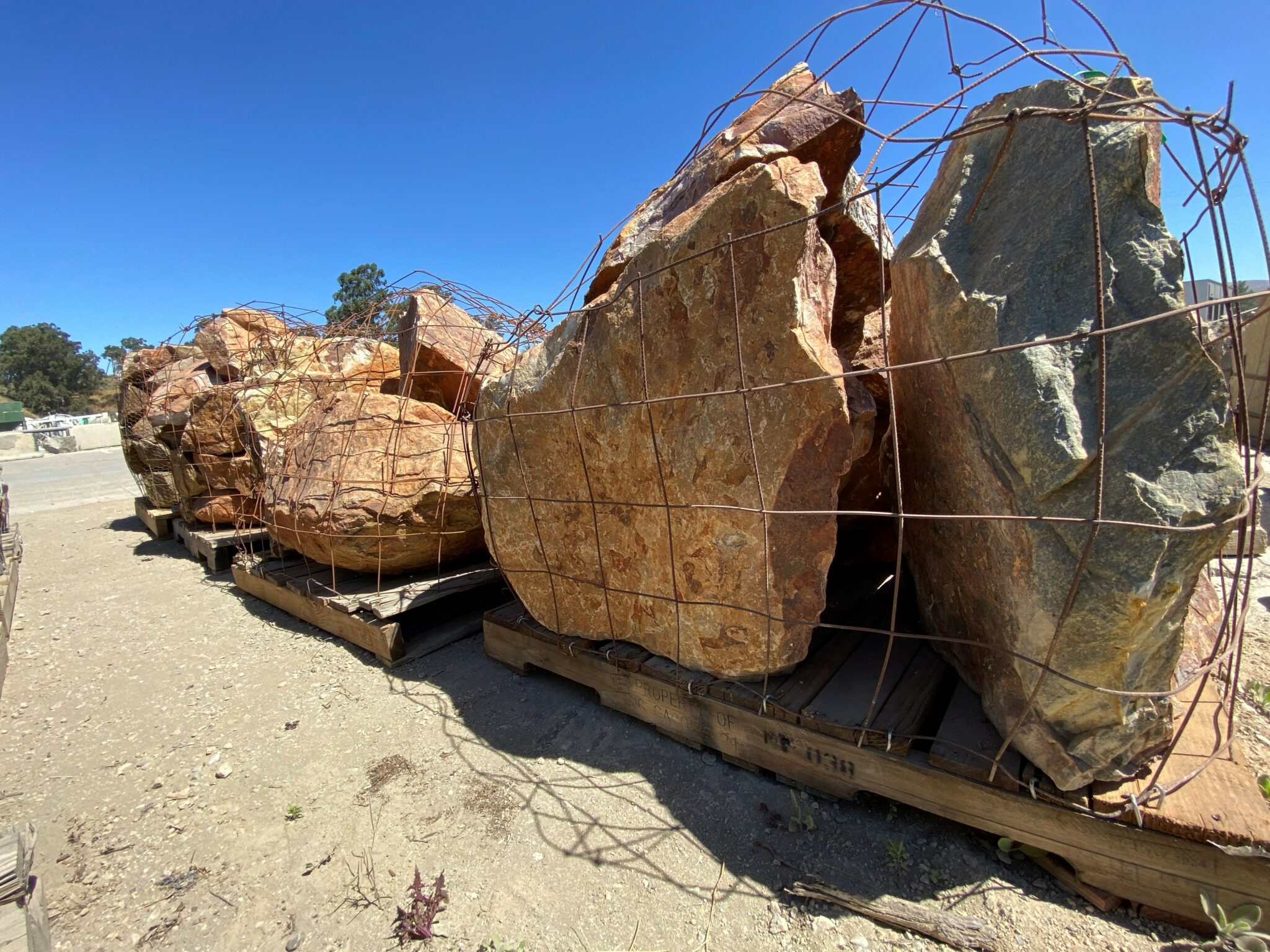 Natural Stone | Troesh Coleman Pacific - Landscaping Suppliers